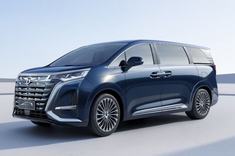 Denza, marca de luxo da BYD, na Europa para competir com alemães